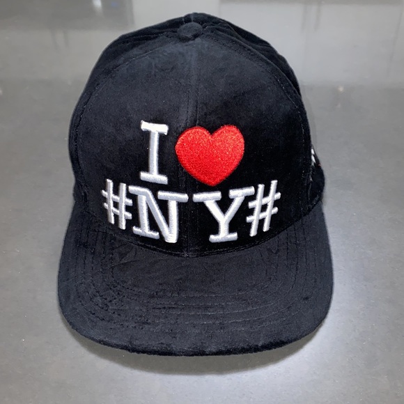 Been Trill | Accessories | Nwt Been Trill I Heart Ny Snapback Hat ...